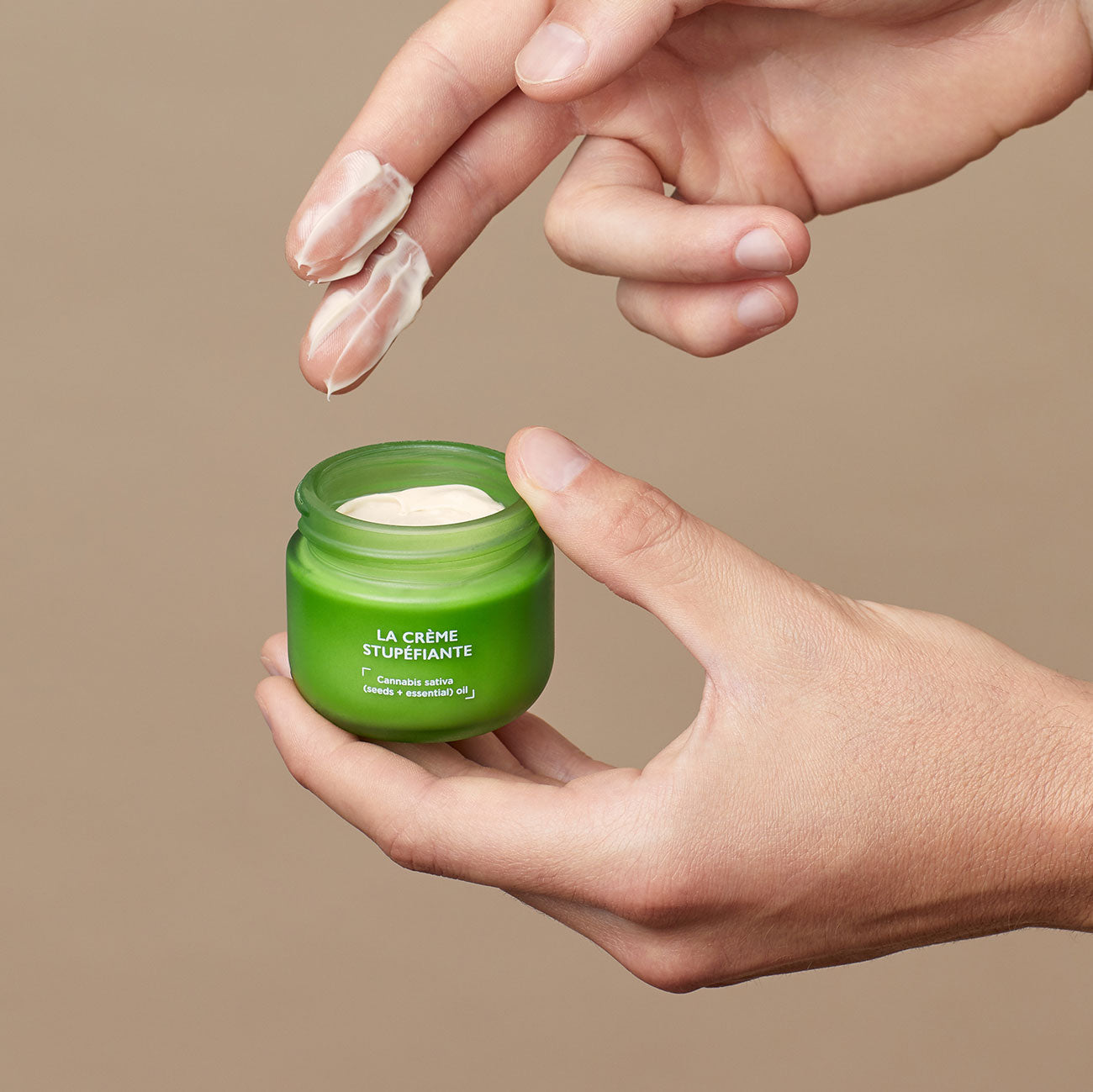 Crème Stupéfiante visage au CBD – HO KARAN